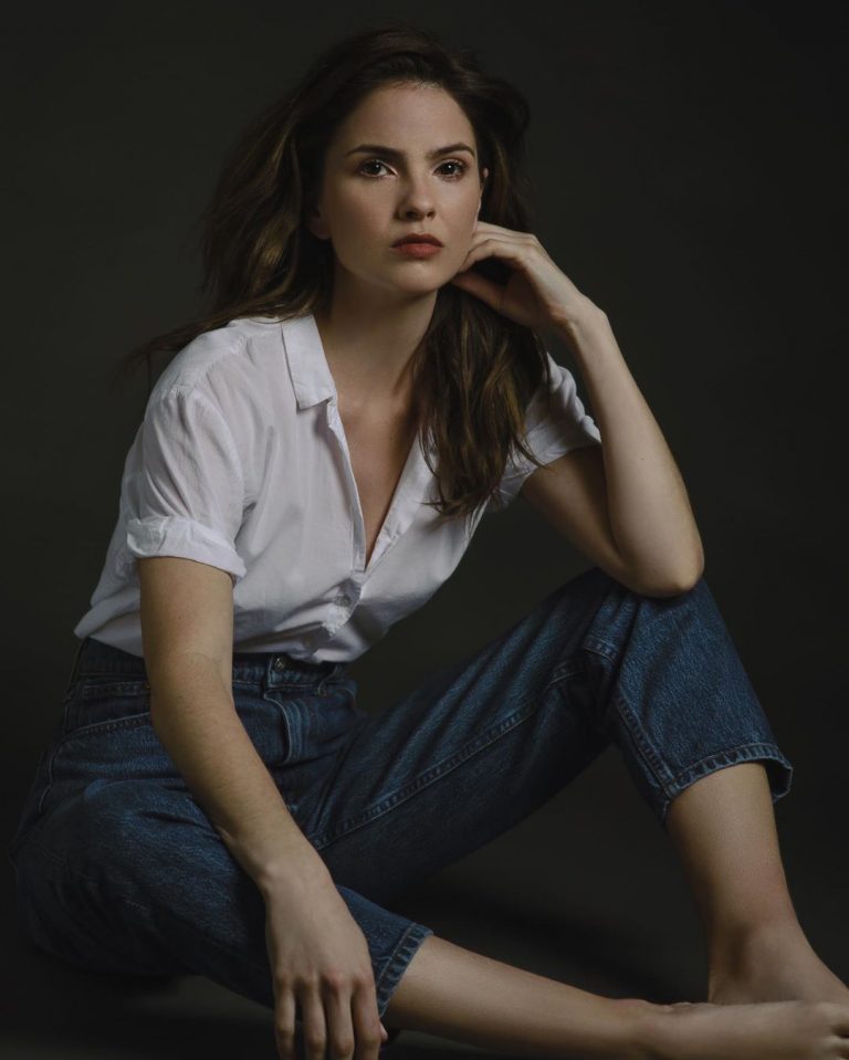Shelley Hennig Bio, Age, Net Worth, and More. - Celebrity Sphere